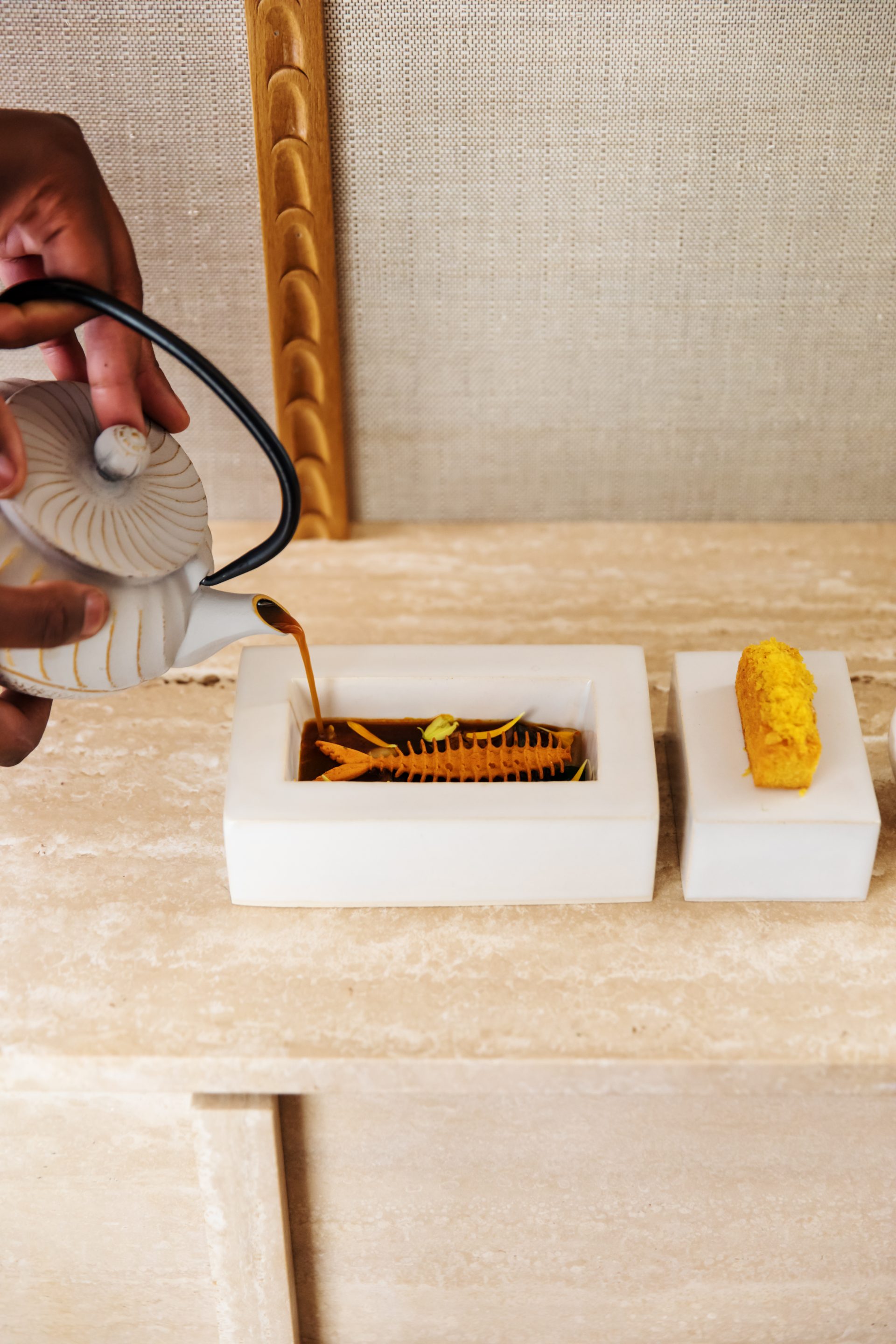 香港巴黎名廚四手聯乘！Amber米芝蓮兩星Chef Richard Ekkebus X 巴黎新晉廚壇新星Mory Sacko打造法日非美食盛宴 ...