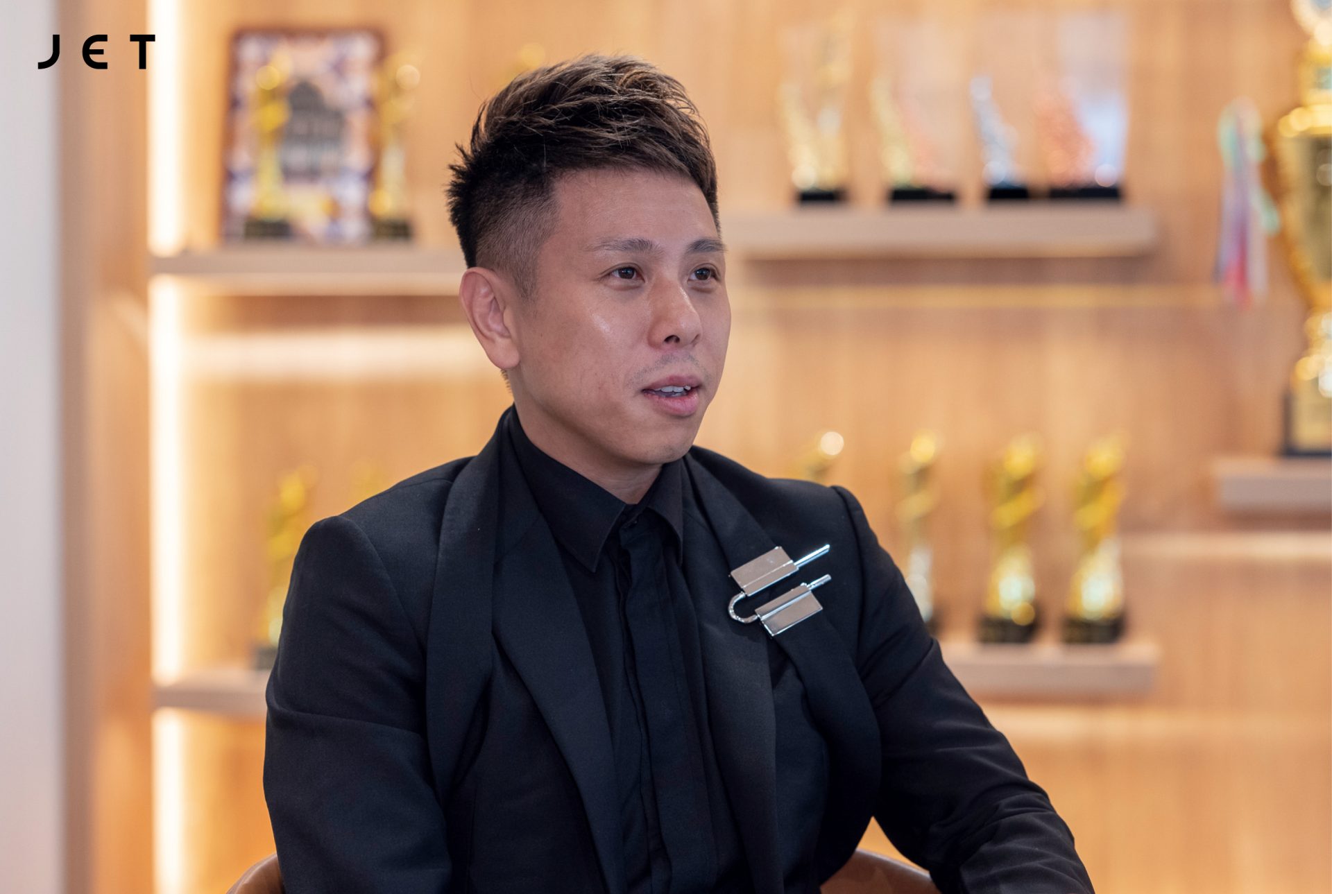 AIA資深區域總監Matthew Lo專訪｜保險業年輕化，活力團隊大勢所趨 - JET.com.hk